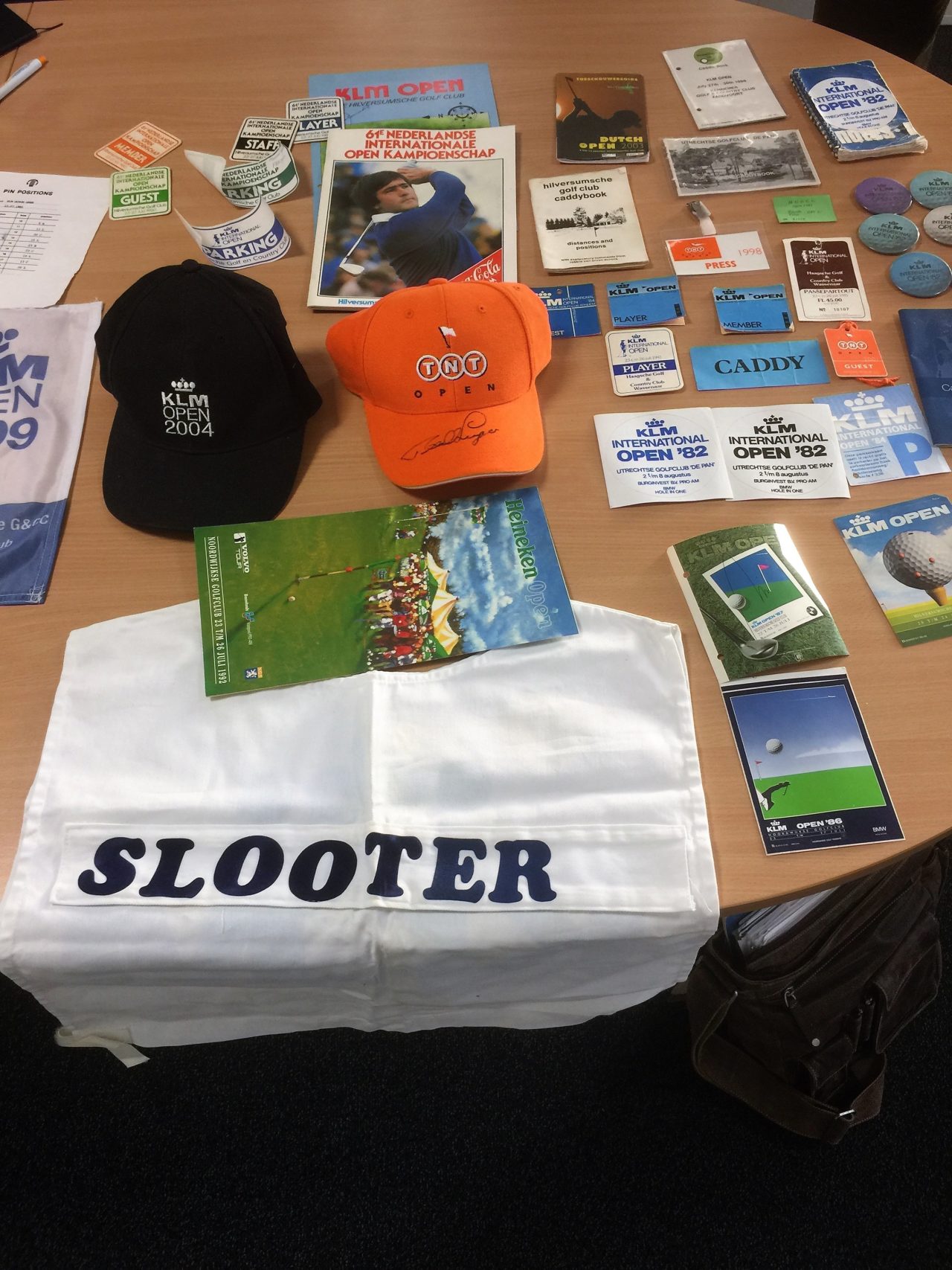 Daan Slooter: KLM Open lectuur en posters - Nederlands golfmuseum